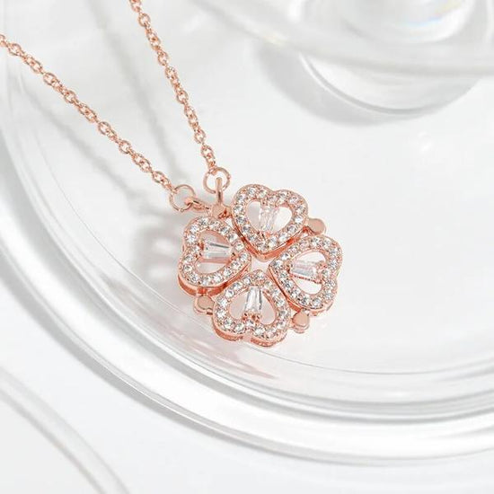 JESSE CLOVER HEART NECKLACE – Barkermeow